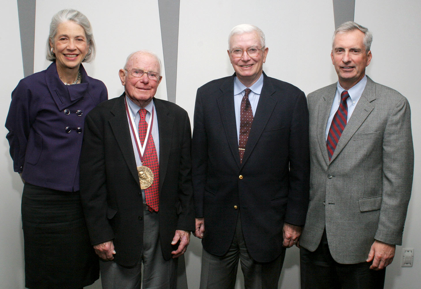Trustee Chair Emeritus E. Robert Kinney ’39, corporate and civic leader ...