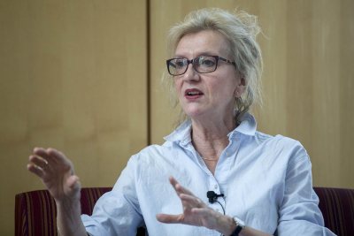 Q&A: Novelist Elizabeth Strout ’77 interviewed by President Spencer ...