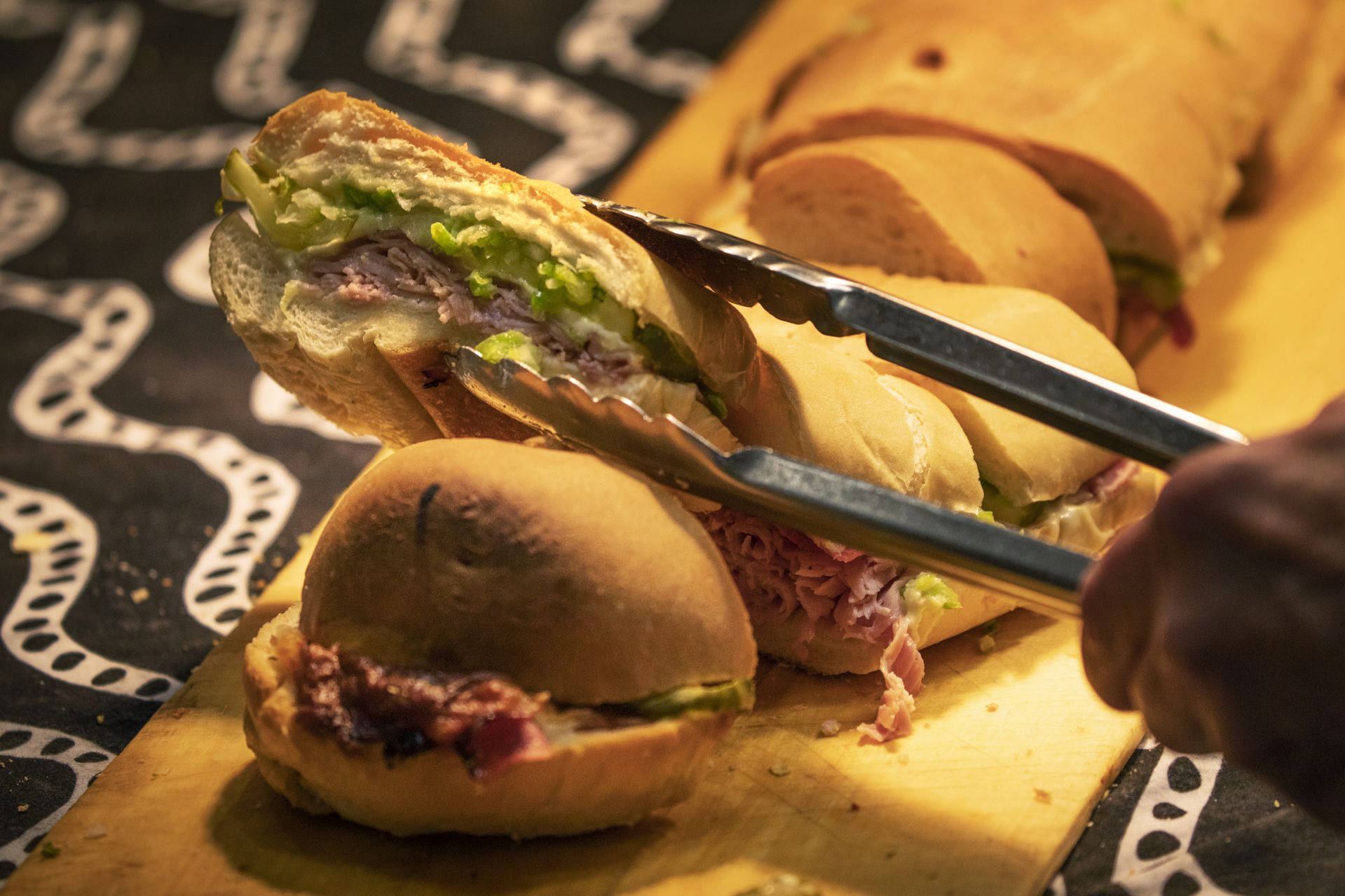 Video: How to make the yummy Bates Bobcat sandwich | News | Bates College