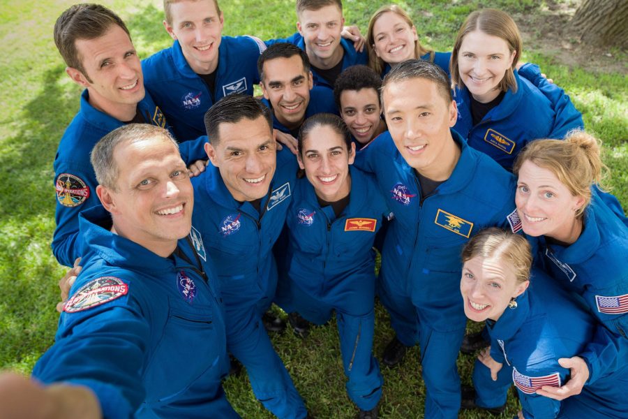 Here’s what the NASA astronaut said to the Bates sophomore STEM ...