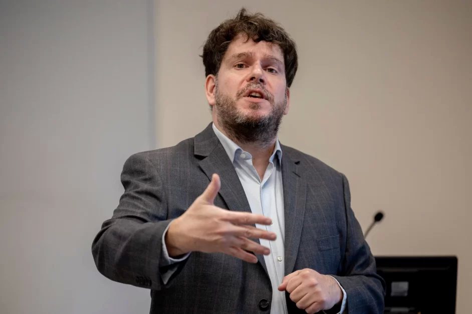 Bates announces promotions of 11 professors | News | Bates College