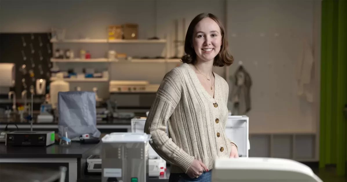 Emily Scarrow ’25, a Bates student who ‘doesn’t see any limits,’ earns ...