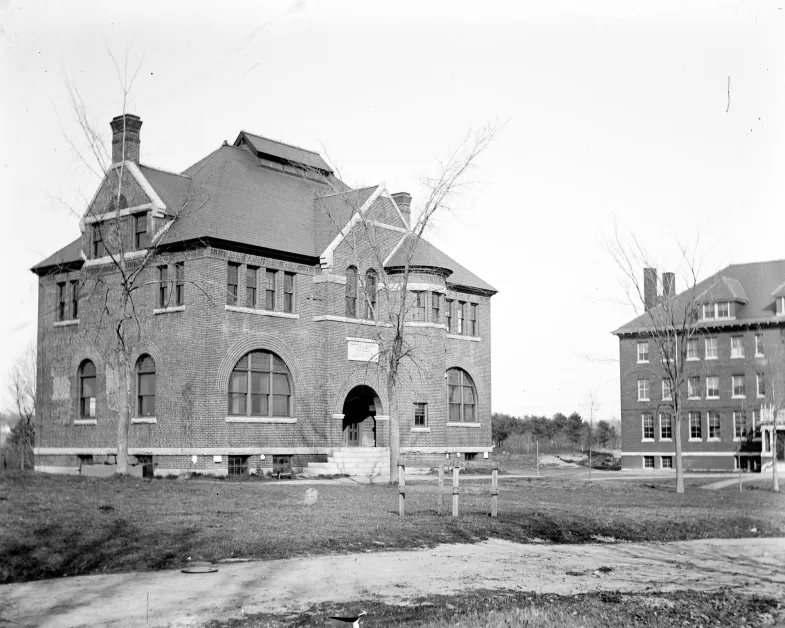 Then and Now: Vintage George French campus images (then) and gorgeous ...