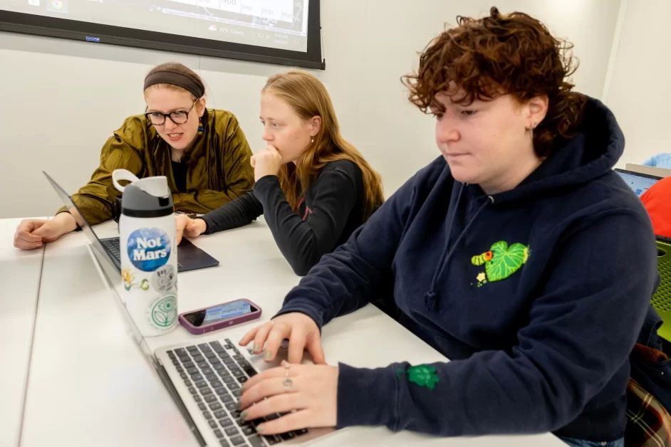 Bates’ newest major, digital and computational studies, blends computer ...